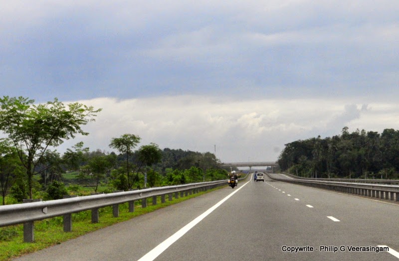 philipveerasingam: On the Southern Expressway, Kottawa to Mathara, Sri ...