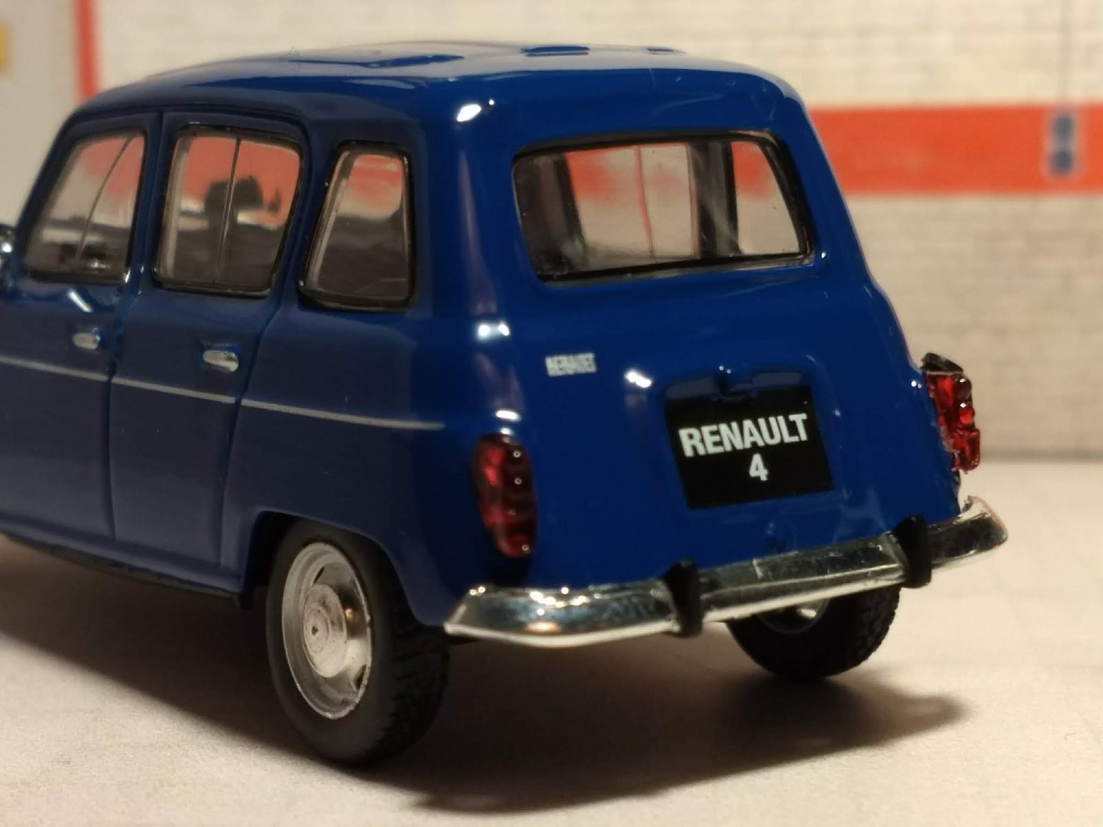 RetroAutosEnEscala: RENAULT 4 (1974)