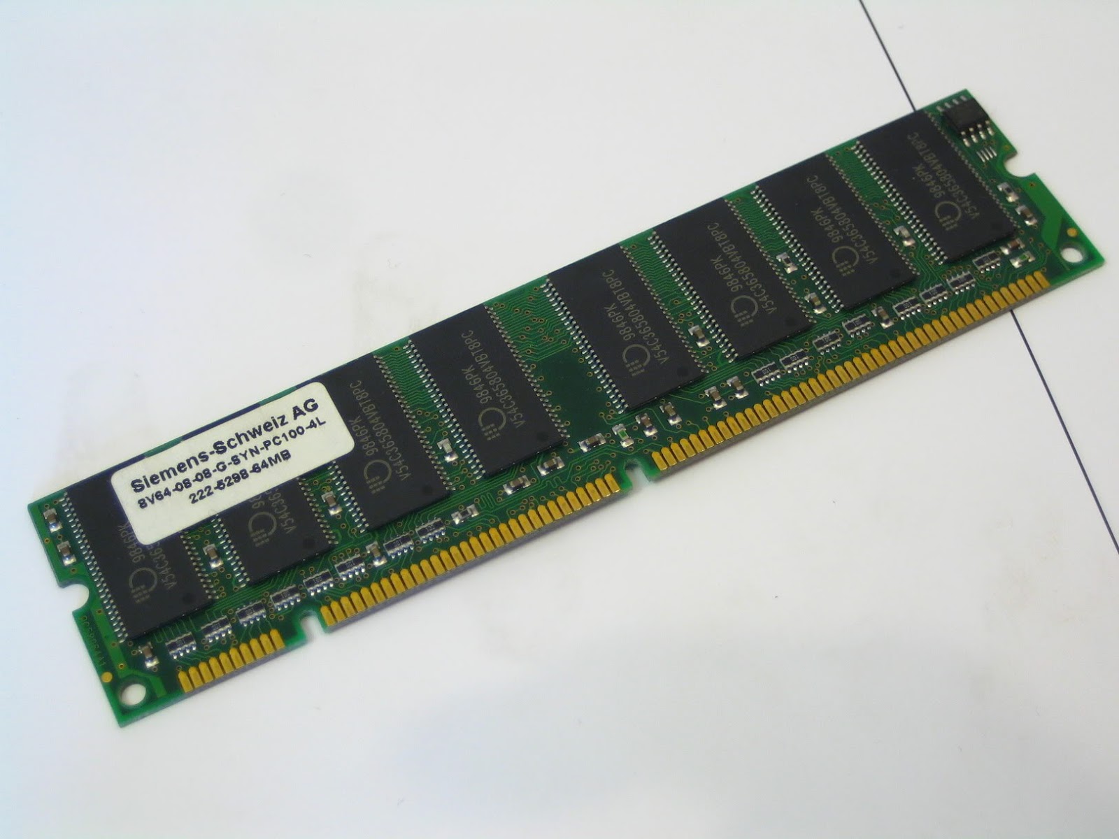 Memoria RAM Y Disco Duro: Memoria RAM