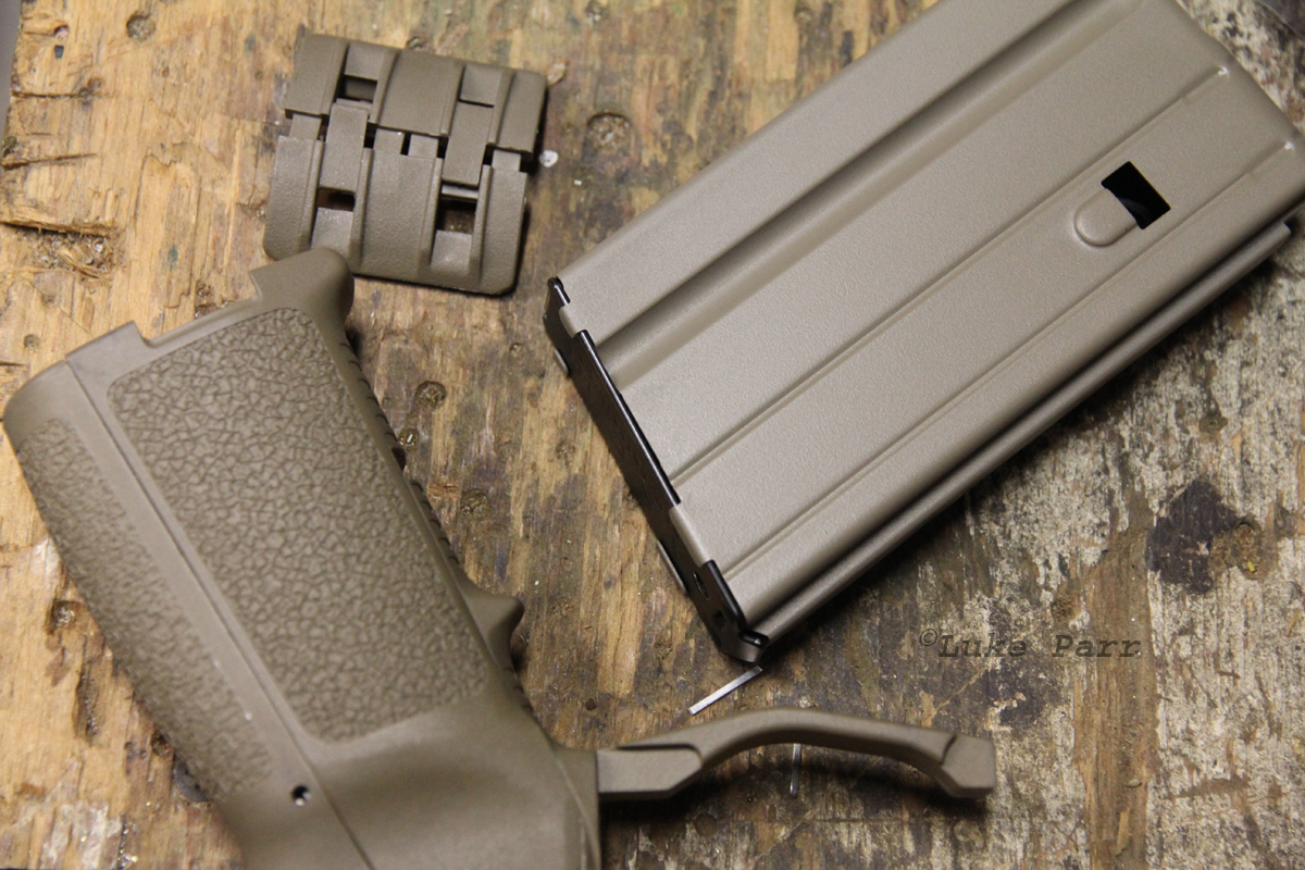 Aluma Hyde II and Magpul Flat Dark Earth