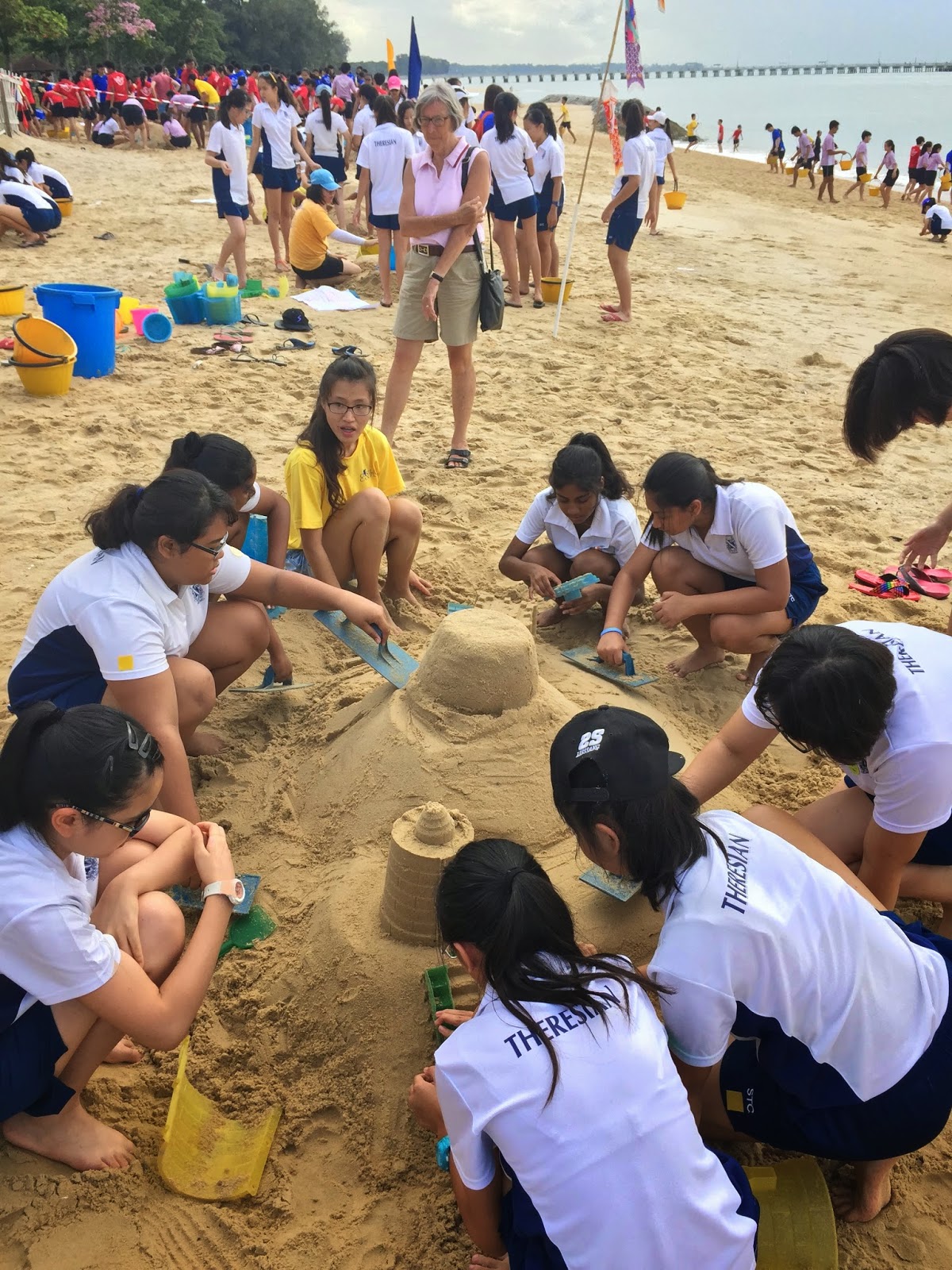 CHIJ STC Sec 1 EFL: Sec 1D & 1MM (Day One): Sun, Sand & Sea!