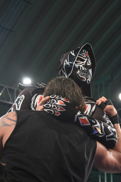 Proyeccion Luchistica: Rumbo a Triplemania XXI, Cibernetico triunfa en ...