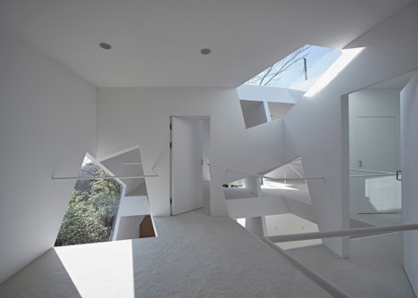 PYTR 75: Yuusuke Karasawa Architects