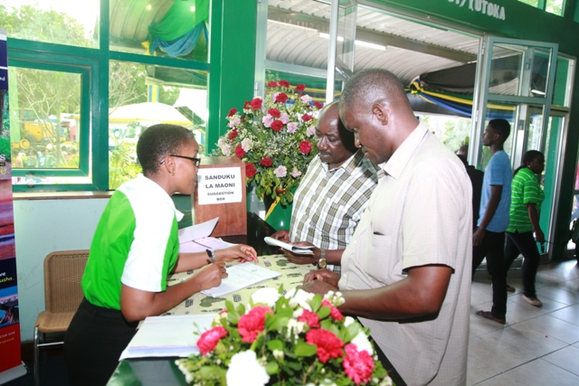 WAGENI WAFURIKA MALI ASILI NA UTALII KATIKA MAONYESHO YA SABASABA ...