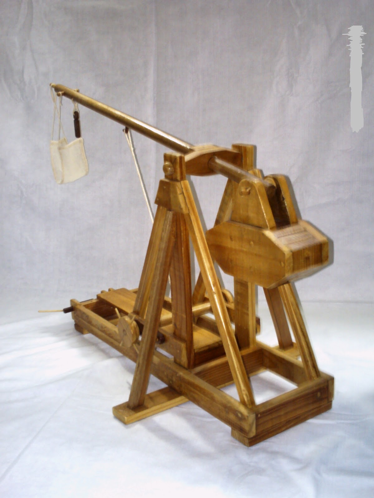 Madeira Trabalhada: Catapulta Medieval ( Medieval Catapult ...