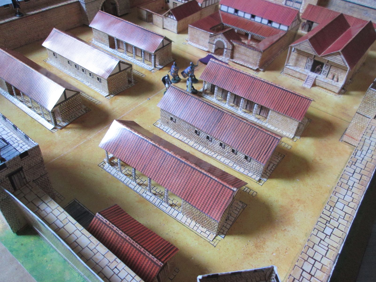 Toy Soldier Chest: Usborne Roman Fort HO/OO 1/72 compatible