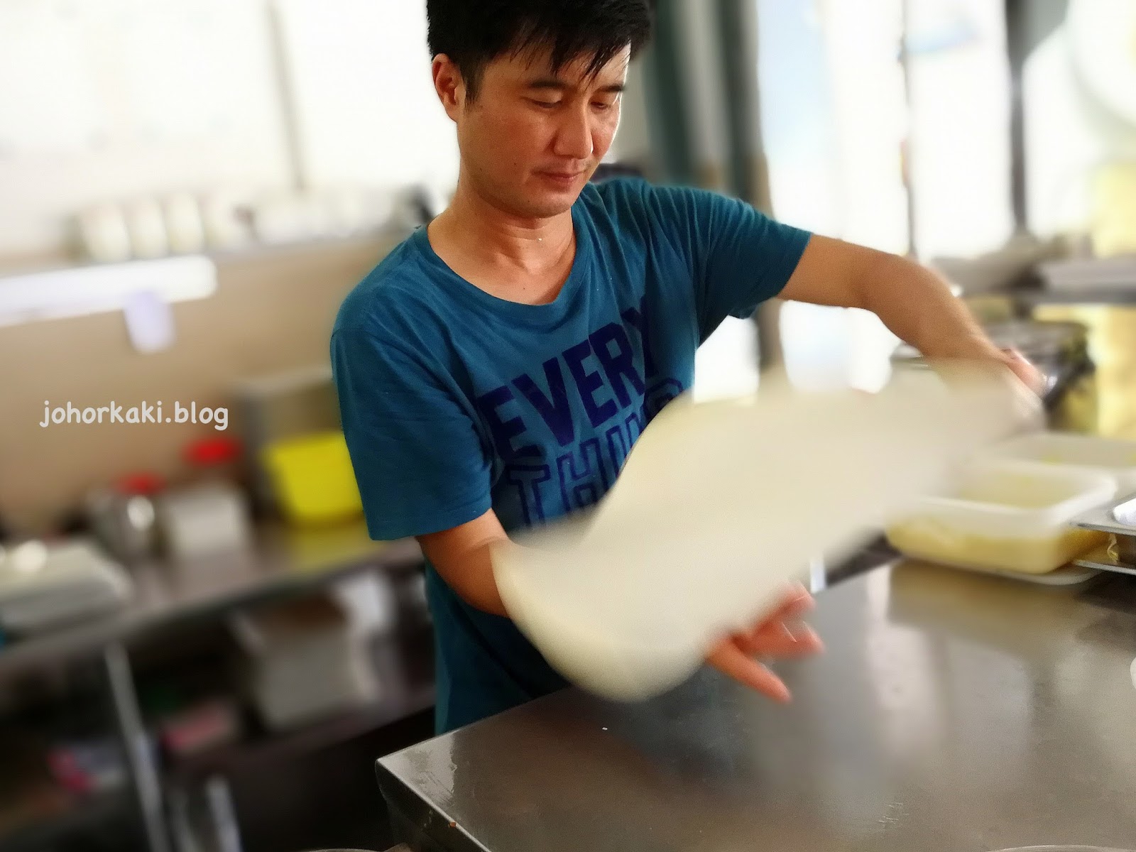 JB Roti Canai at Chef Prata & Noodle House 厨师小食馆華人煎餅 |Tony Johor Kaki ...