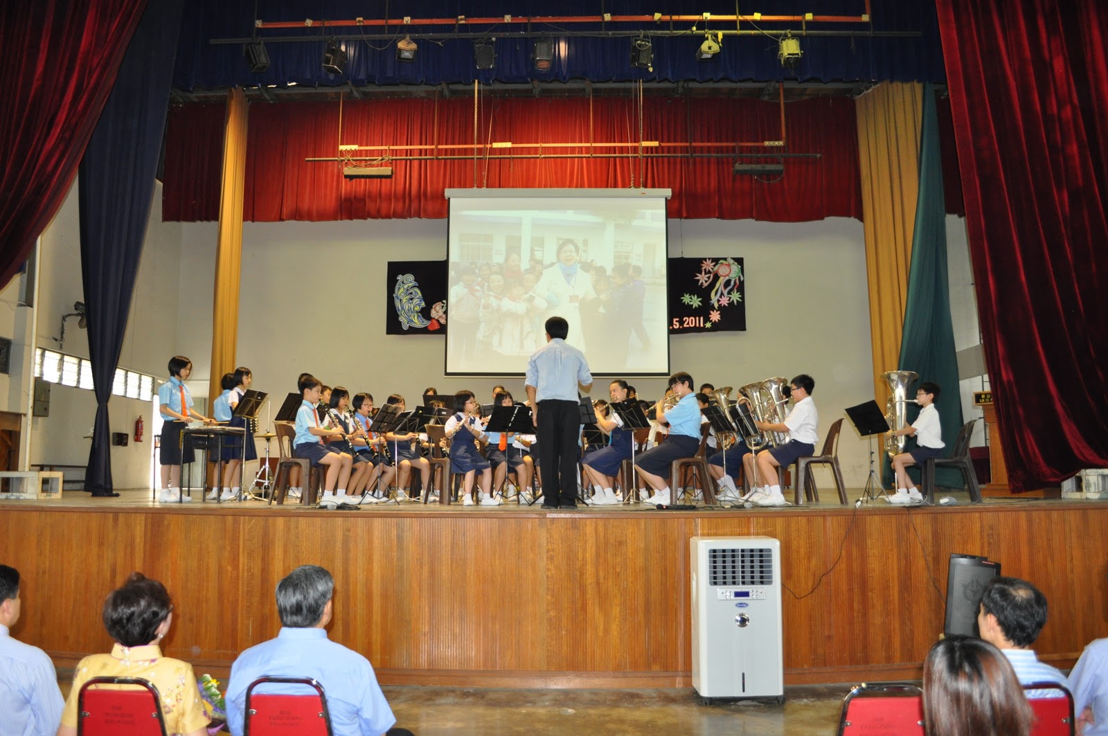 SJK(C) Foon Yew 2 Wind Band 新山宽柔二小管乐团: October 2011