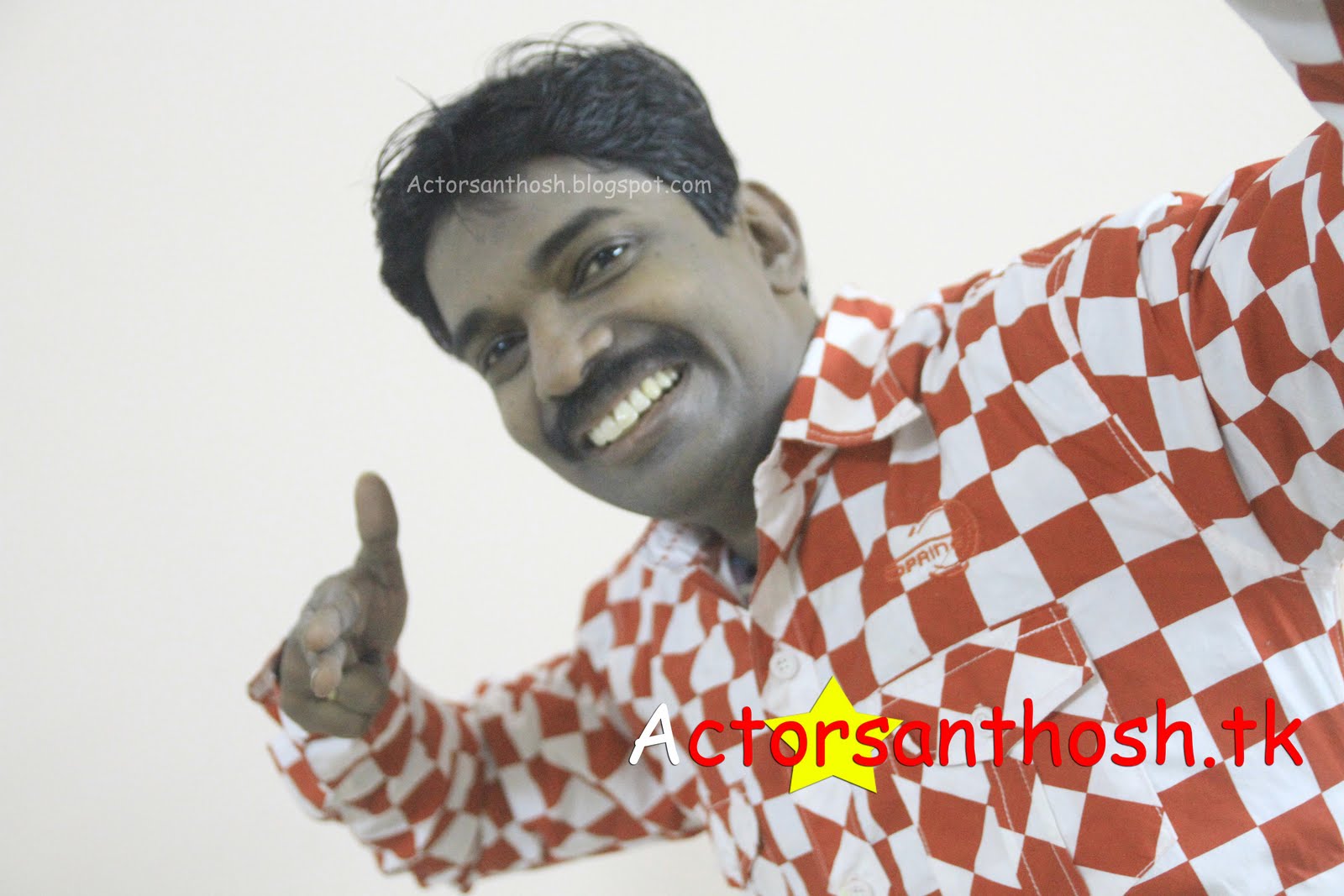 Santhosh Pandit: SUPERSTAR SANTHOSH PANDIT NEW FILM PHOTOS