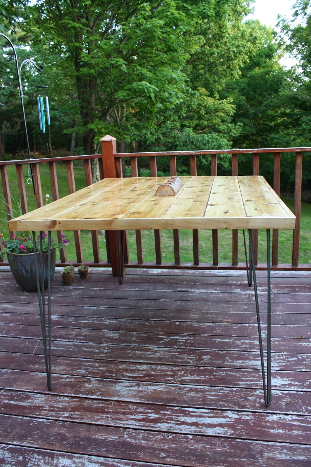 Sew Dog Gone Cute: Outdoor Table