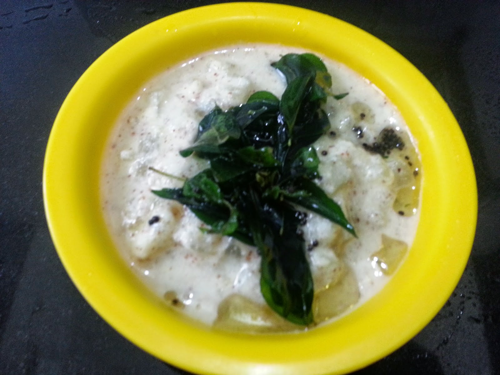 FoodoMania: Vellarikka Pachadi