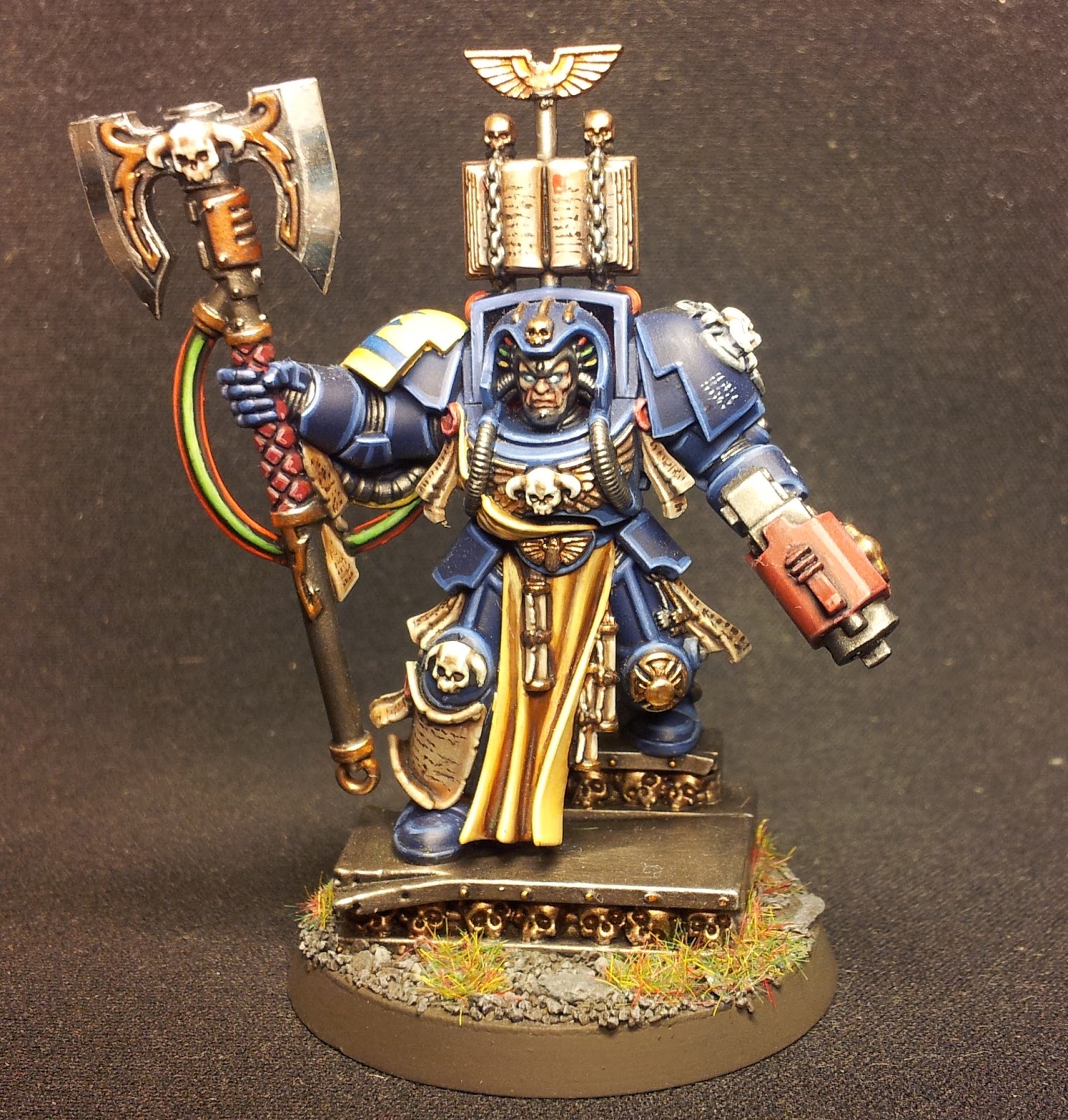 Pingo's Projects: Ultramarines Terminator Librarian