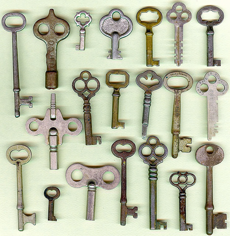 Charcoal alley : ☽ . . So it goes