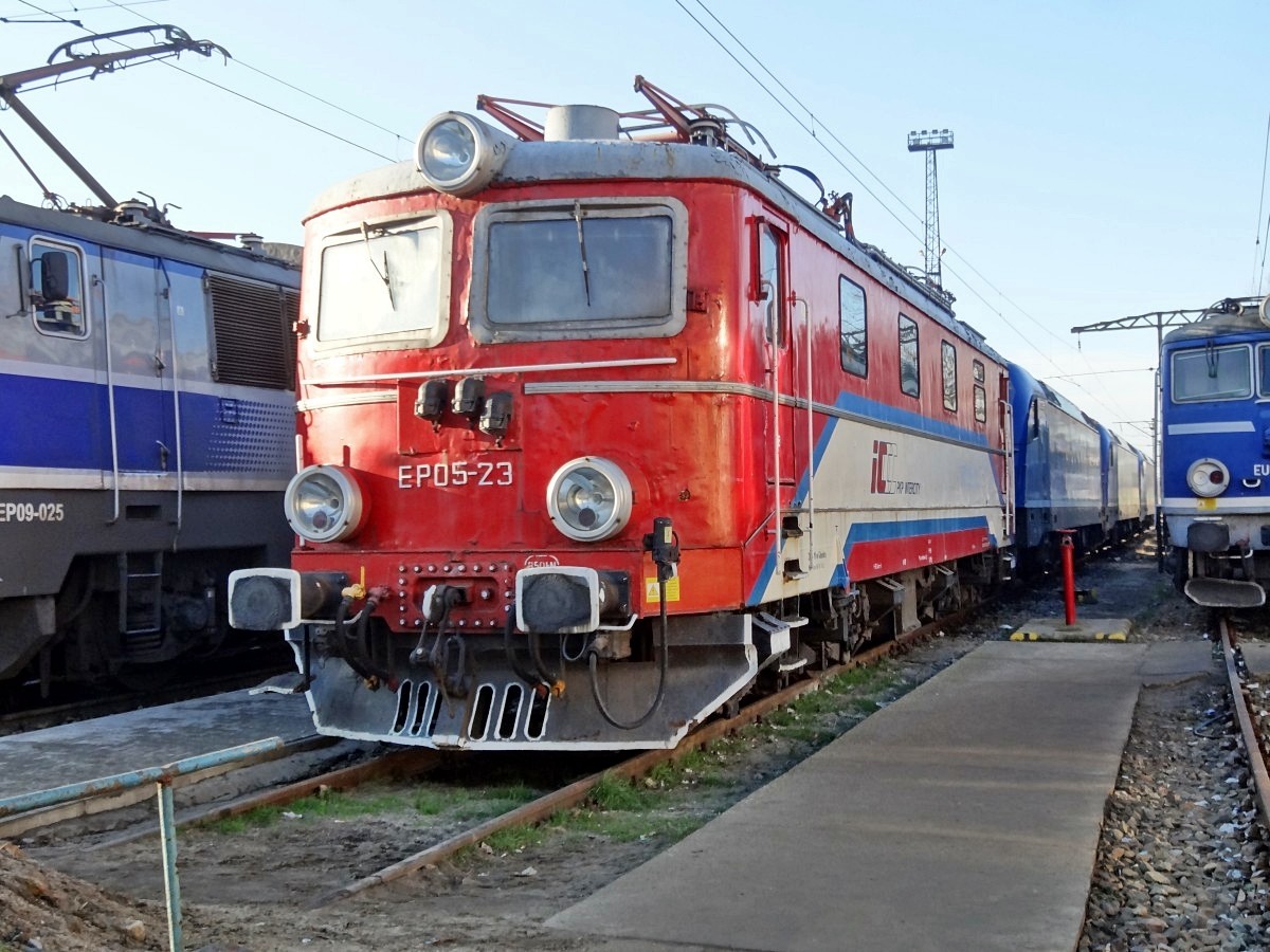 EP05-23. PKP Intercity nie ma pomysłu co zrobić z Cześkiem? | Torowy