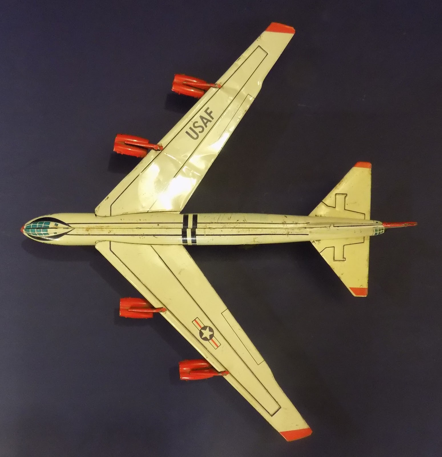 Toys and Stuff: Linemar YB-52 Stratofortress Flagship Nardina