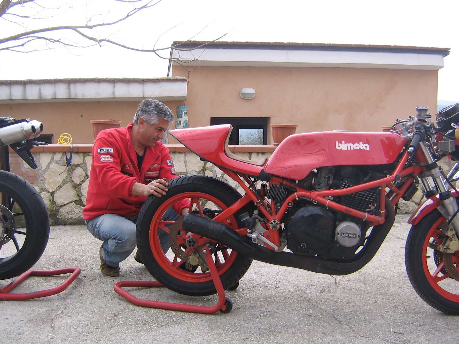 cafè sport motorcycles: Bimota KB1 by Giuseppe Battisti