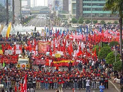 Hari Peringatan Reformasi ~ Hari Besar Nasional Indonesia