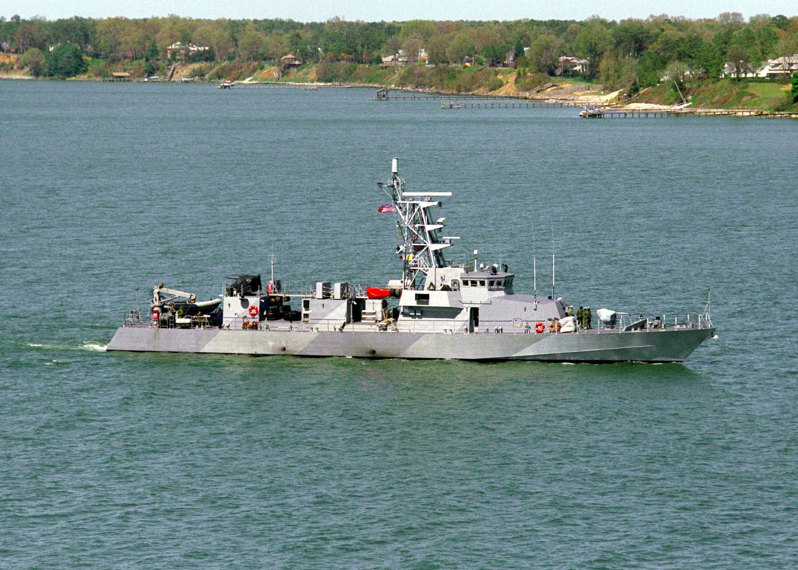 Naval Photos: USS Firebolt (PC 10)