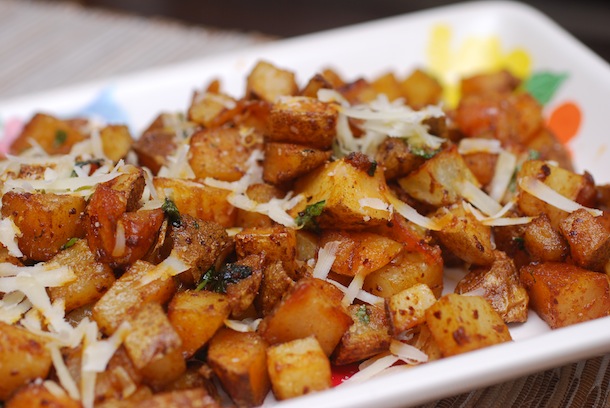 Hot Potatoes (Spicy Roasted Potatoes Recipe) - Always Order Dessert