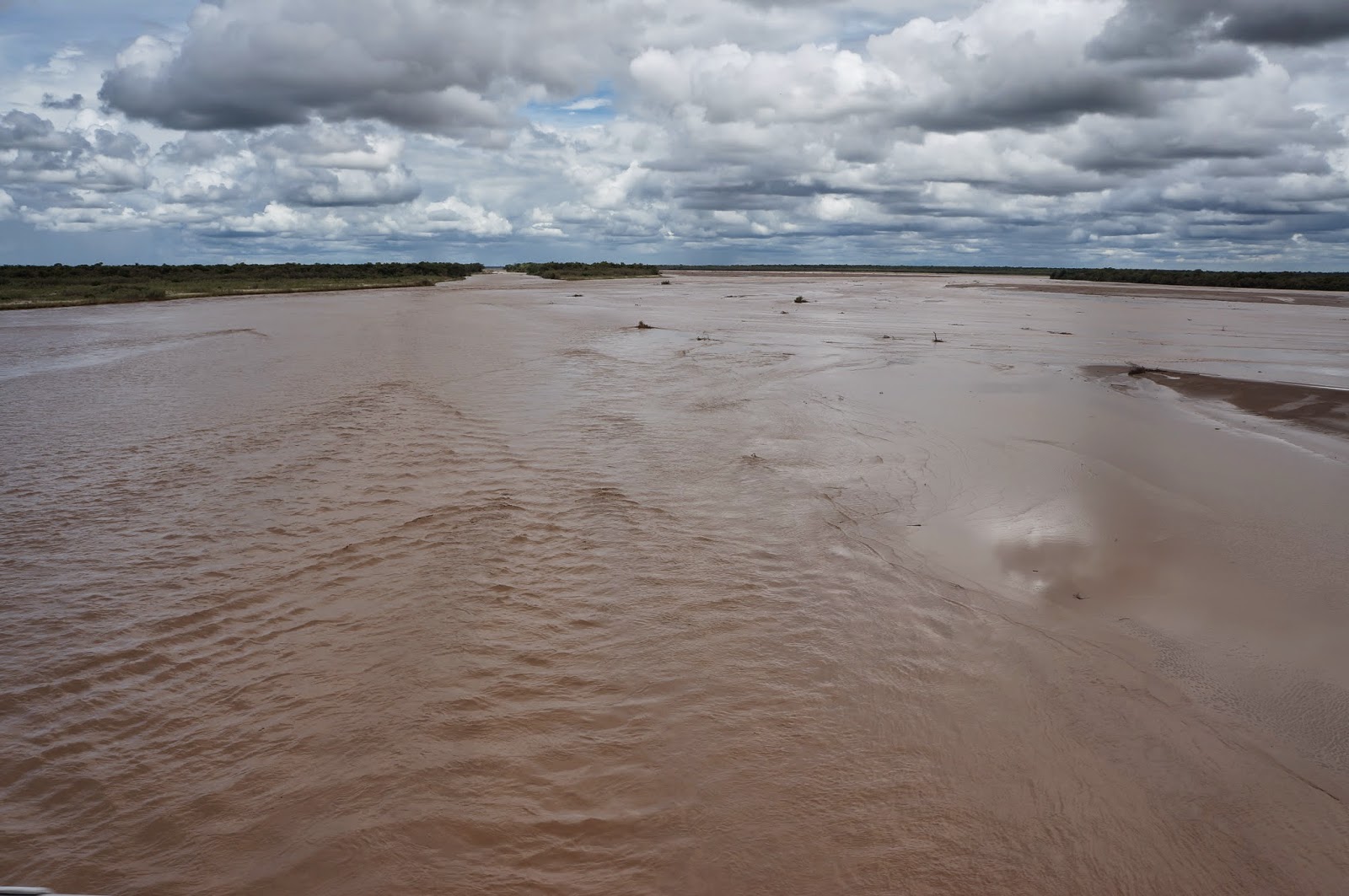 Las piedras cantan: El río Piraí y el Espejillos. Bolivia