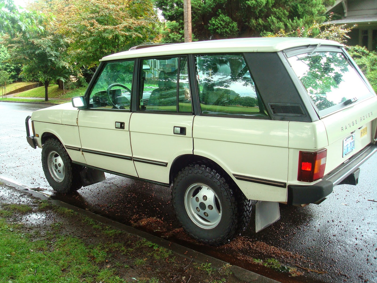 Laughs And Lashings: Range Rover Classic SWB, white, Great Divide ...