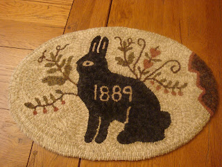 MY GLORY STARS: BLACK RABBIT HOOKED RUG
