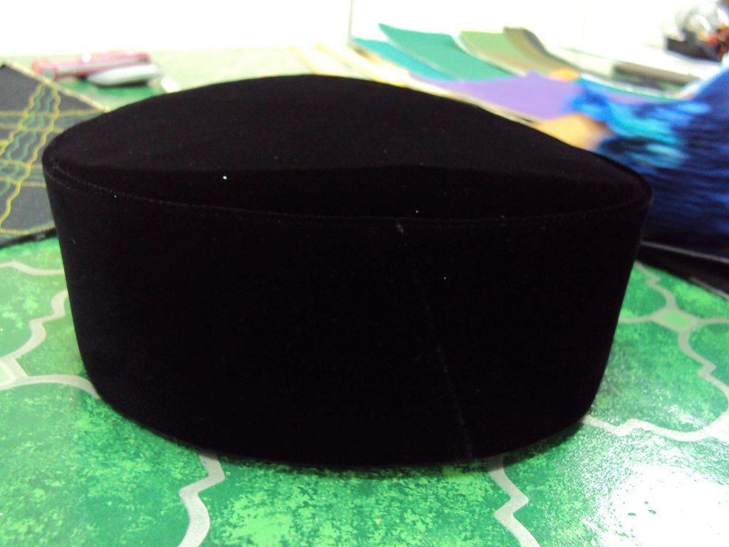 Songkok PB 2301 Komuniti Dan Teknologi