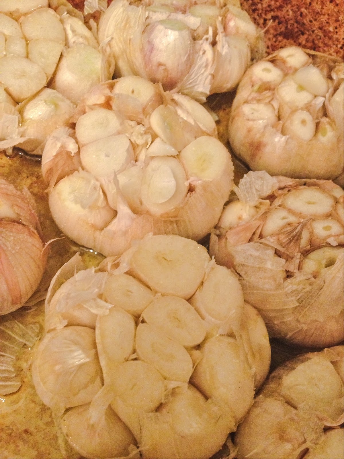 Nibbling Gypsy: Building Blocks: Roasted Garlic