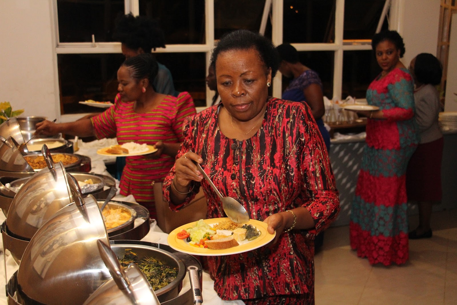 theNkoromo Blog: ANNA ABDALLAH AWAPONGEZA GIRL GUIDES KWA KUIWAKILISHA ...