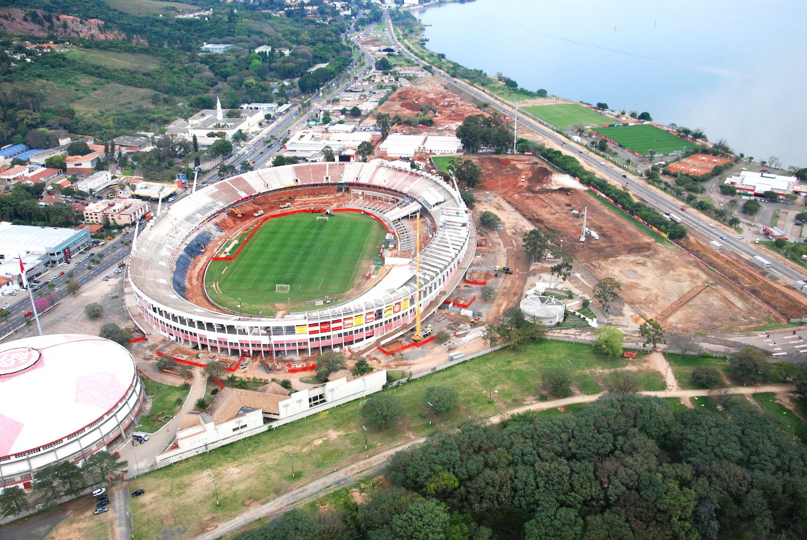 PORTO ALEGRE NA COPA: Beira-rio: Obras de modernização estendem-se pelo ...