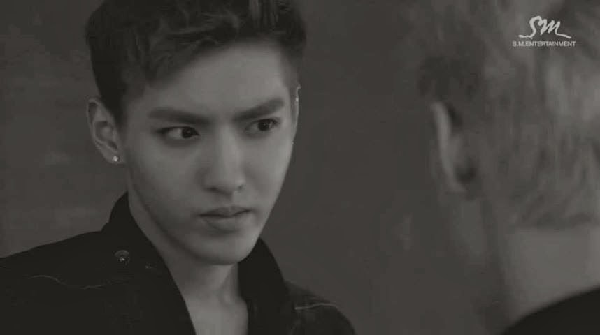 ALL ABOUT K-POP: KRIS EXO