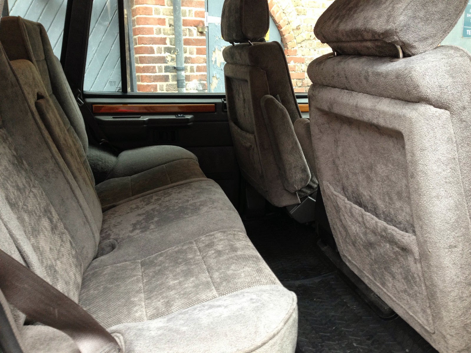 1990 Land Rover Range Rover Vogue - Classic Auto Restorations