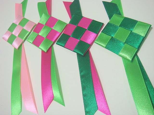 AZLINA ABDUL: How to make Ketupat ribbons for Raya cards