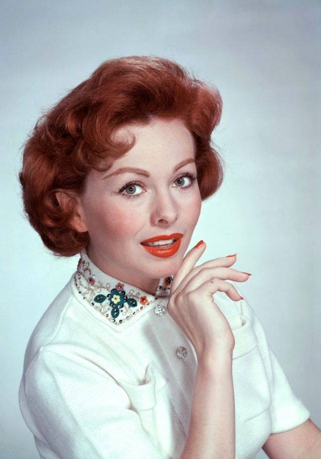 Hollywood's Number One Party Girl: 40 Glamorous Photos of Jeanne Crain ...