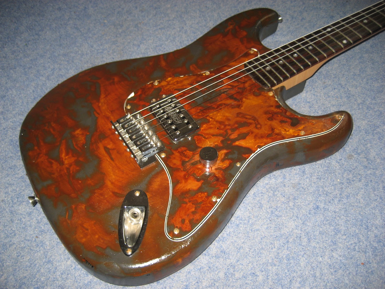 The Jooky Guitar Emporium: April 2014