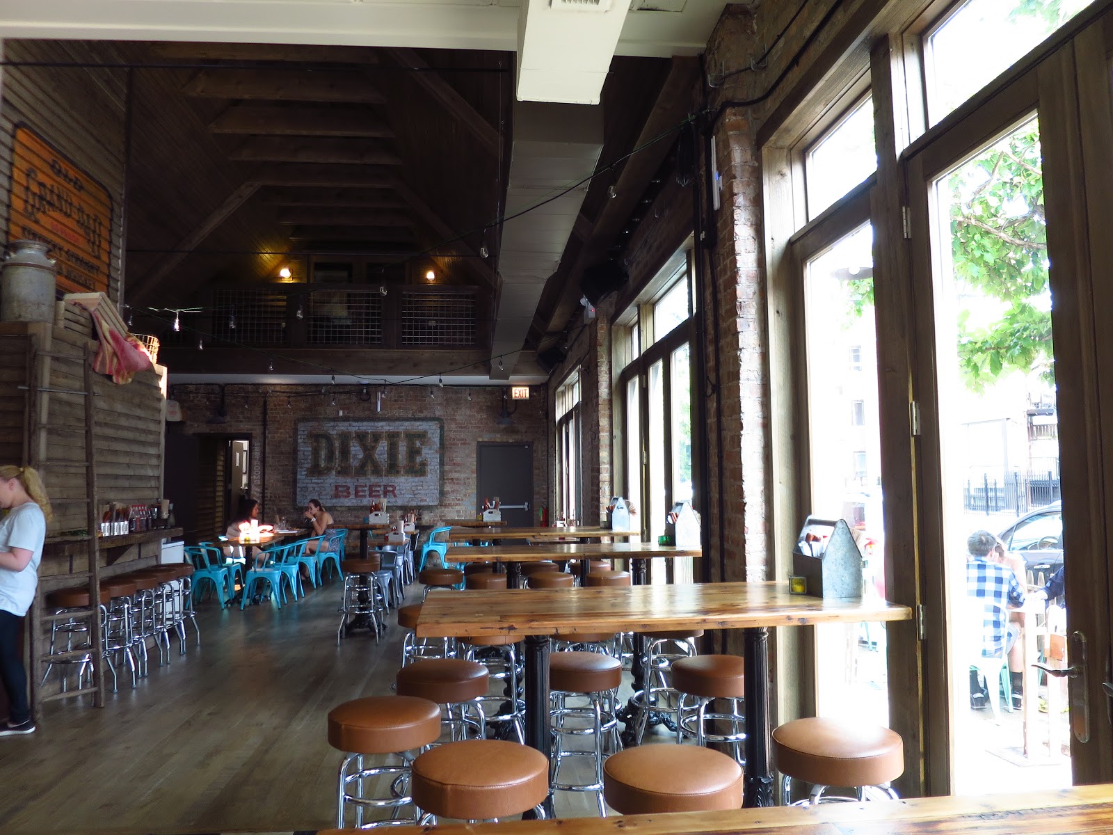 Smokin' Chokin' and Chowing with the King: Ina Mae Tavern