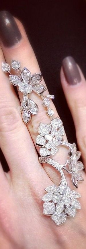 50+ Stunning Classic Jewels