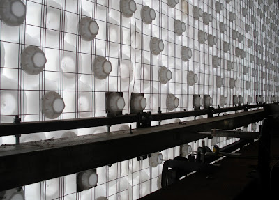 ecococos: sistema constructivo con botellas recicladas: Polli-bricks