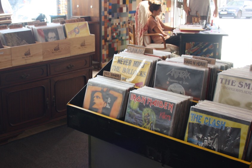 Lisbon Record Shops: TABATÔ RECORDS