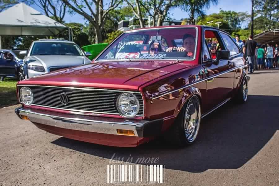 GOL QUADRADO COM FRENTE DE GOLF MK1 FAROL BOLINHA