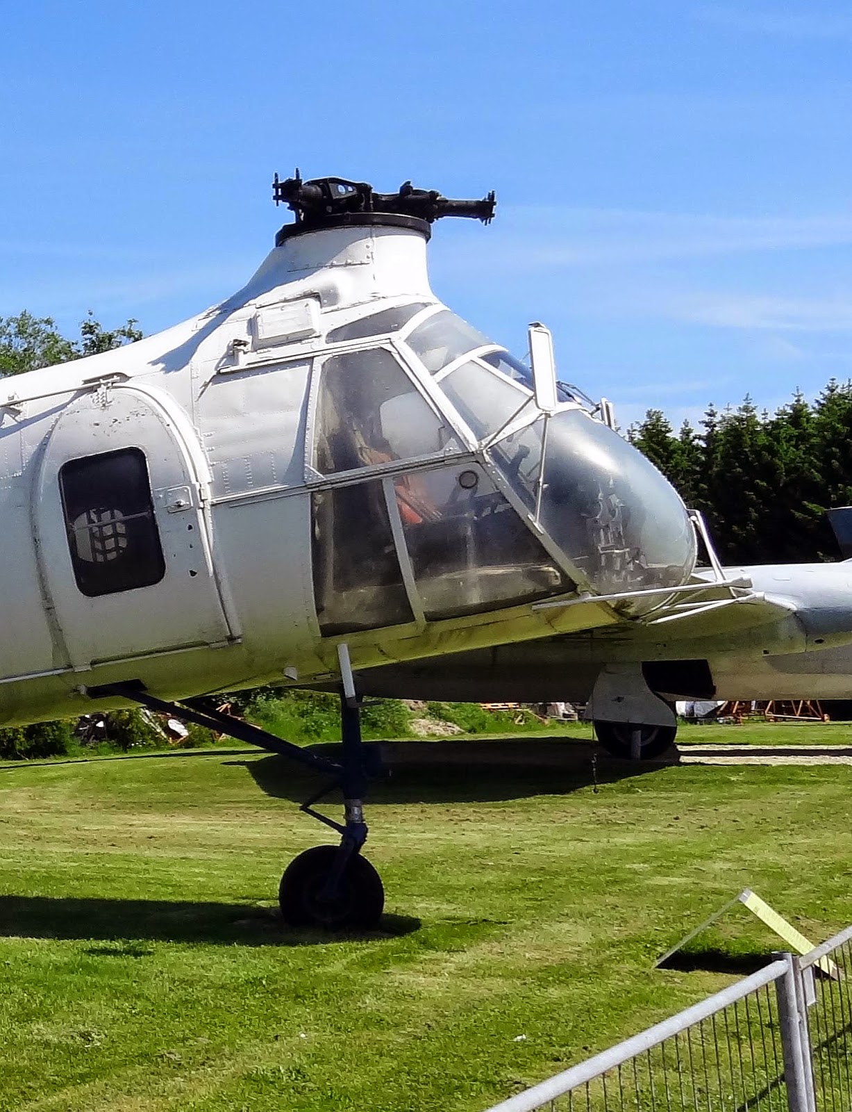 Plastic Models on the Internet: Aircraft walkaround vol.46: Piasecki H-21