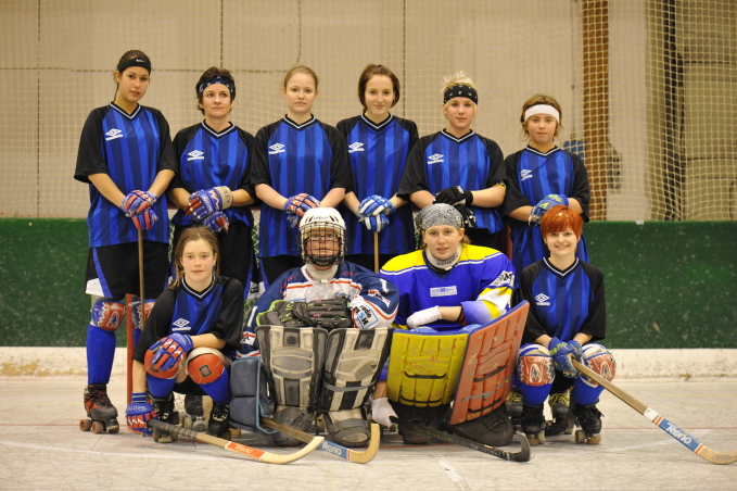 HOCKEY PATINES FEMENINO XIR: SC Bison Calenberg femenino campeón ...