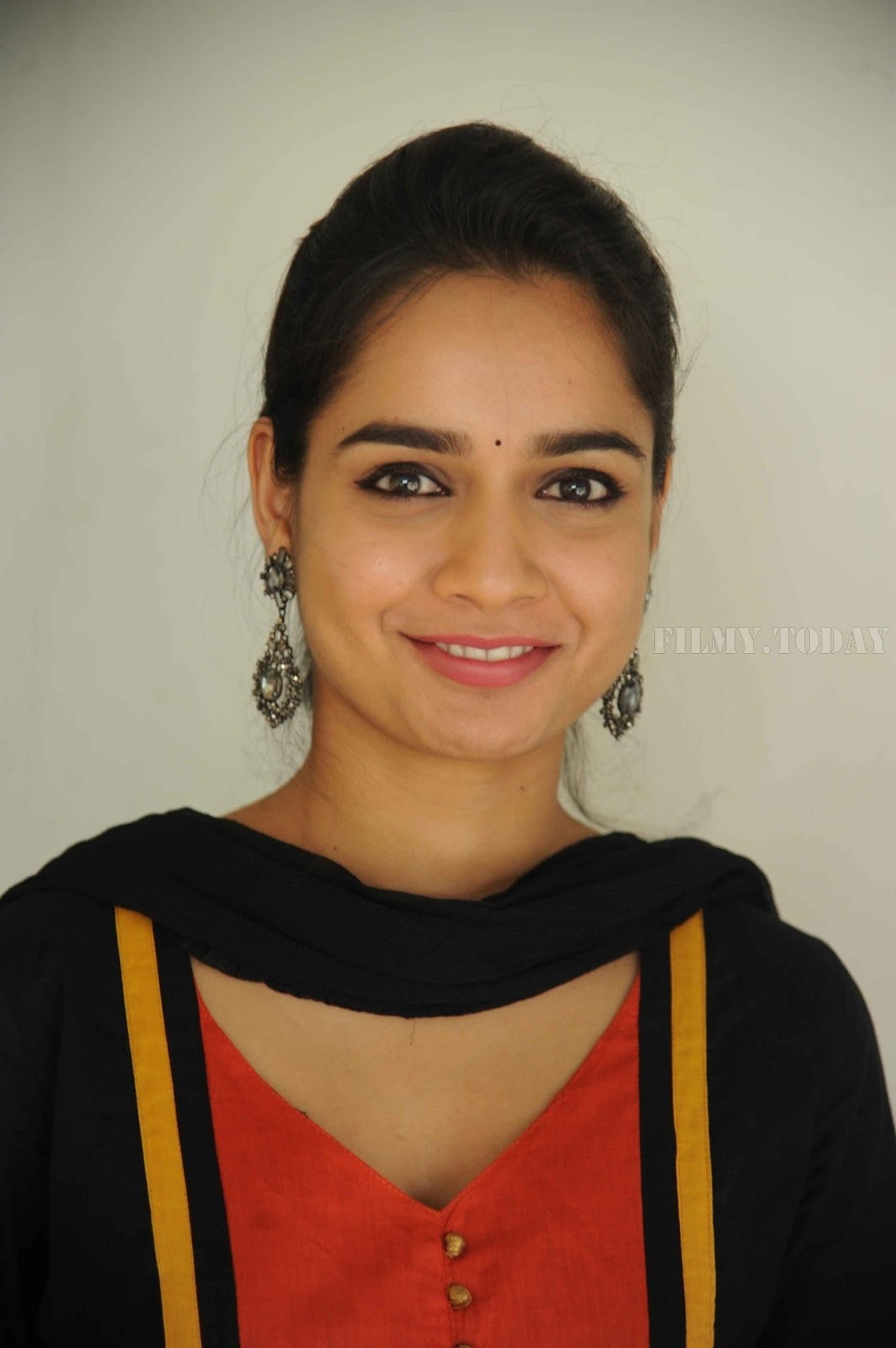 Kannada Actress Anusha Ranganath Beautiful Photos in Black Dress ...