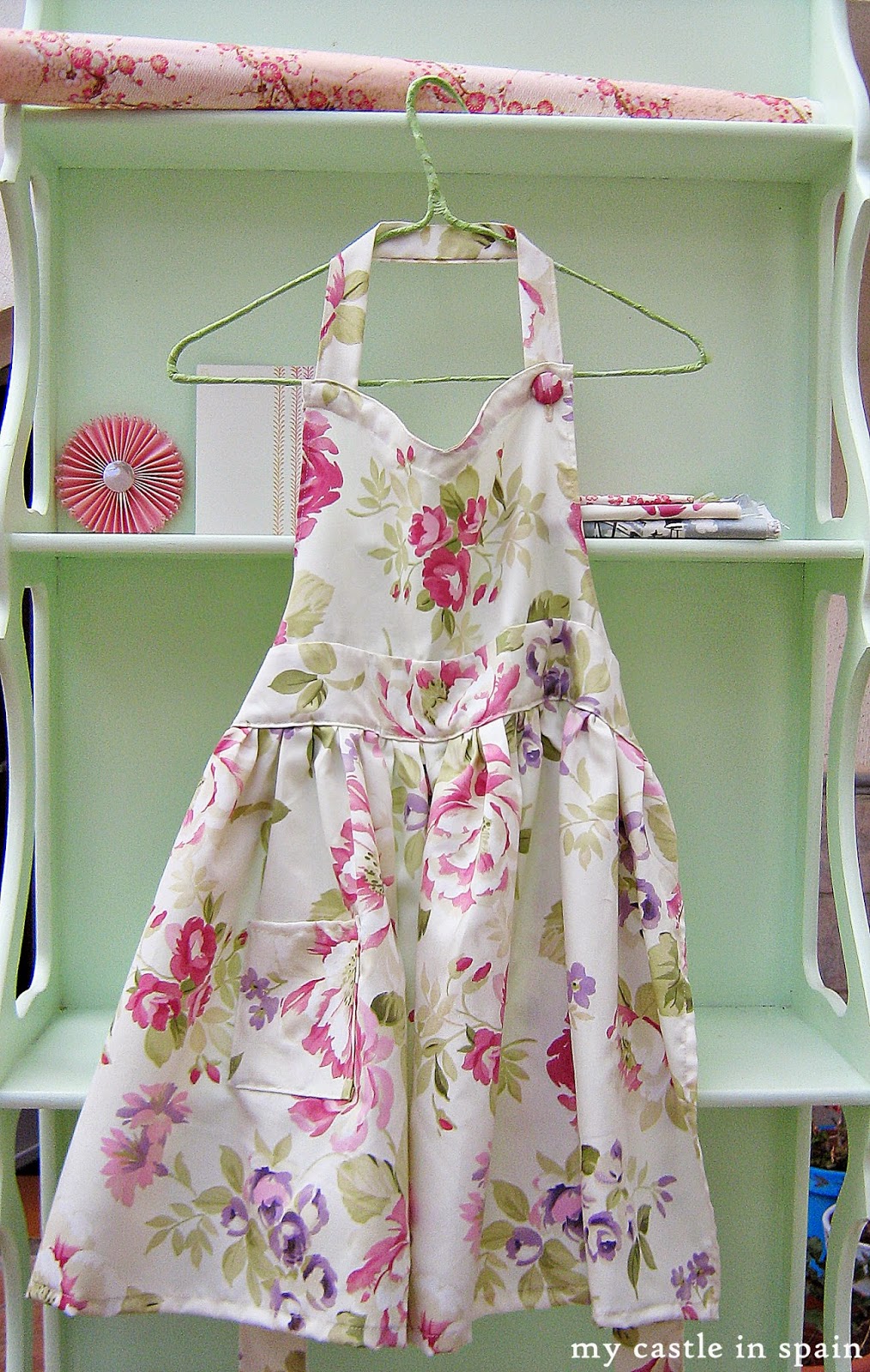 New in my etsy shop : pretty flower apron for little girl