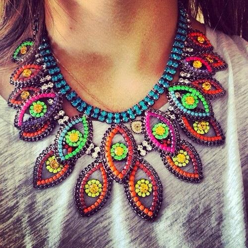 Ayesha's Creative Me!: Modern Necklace Ideas.
