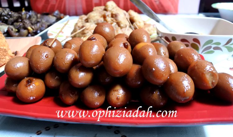 Menyiapkan (Sendiri) Menu Arisan Keluarga - Mom of Trio's World