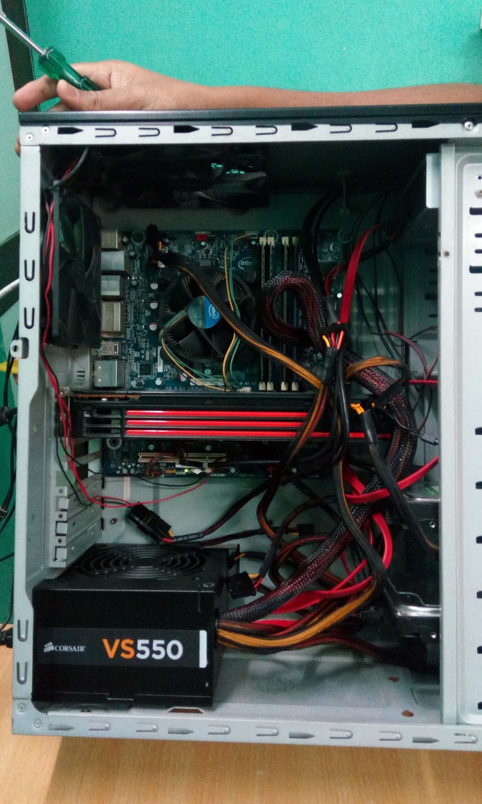 PC ILLUMINATI - Best PC Configs & MOAR!: Corsair VX550W OUT! Corsair ...