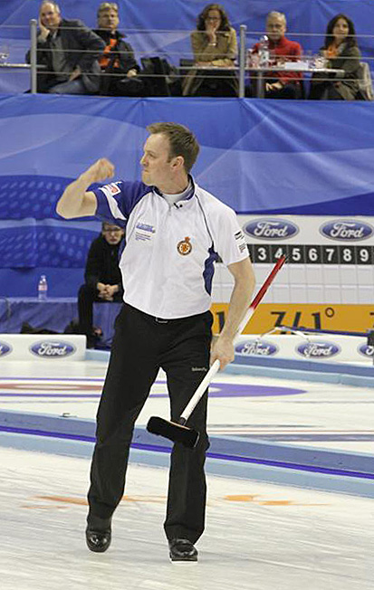 Skip Cottage Curling: World Men's: The Semifinal