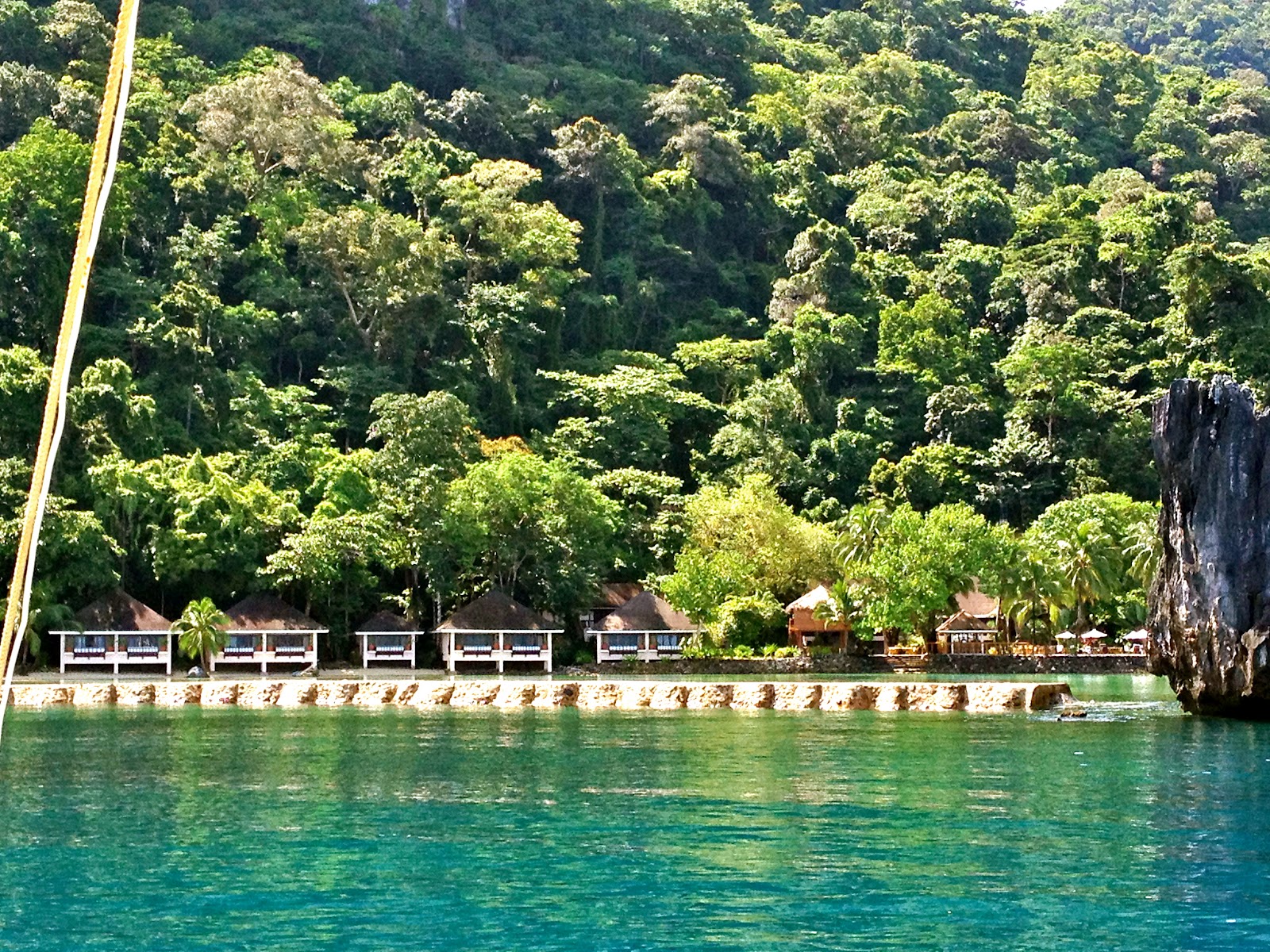 Lagen Island - Beautiful tourist spot in the world