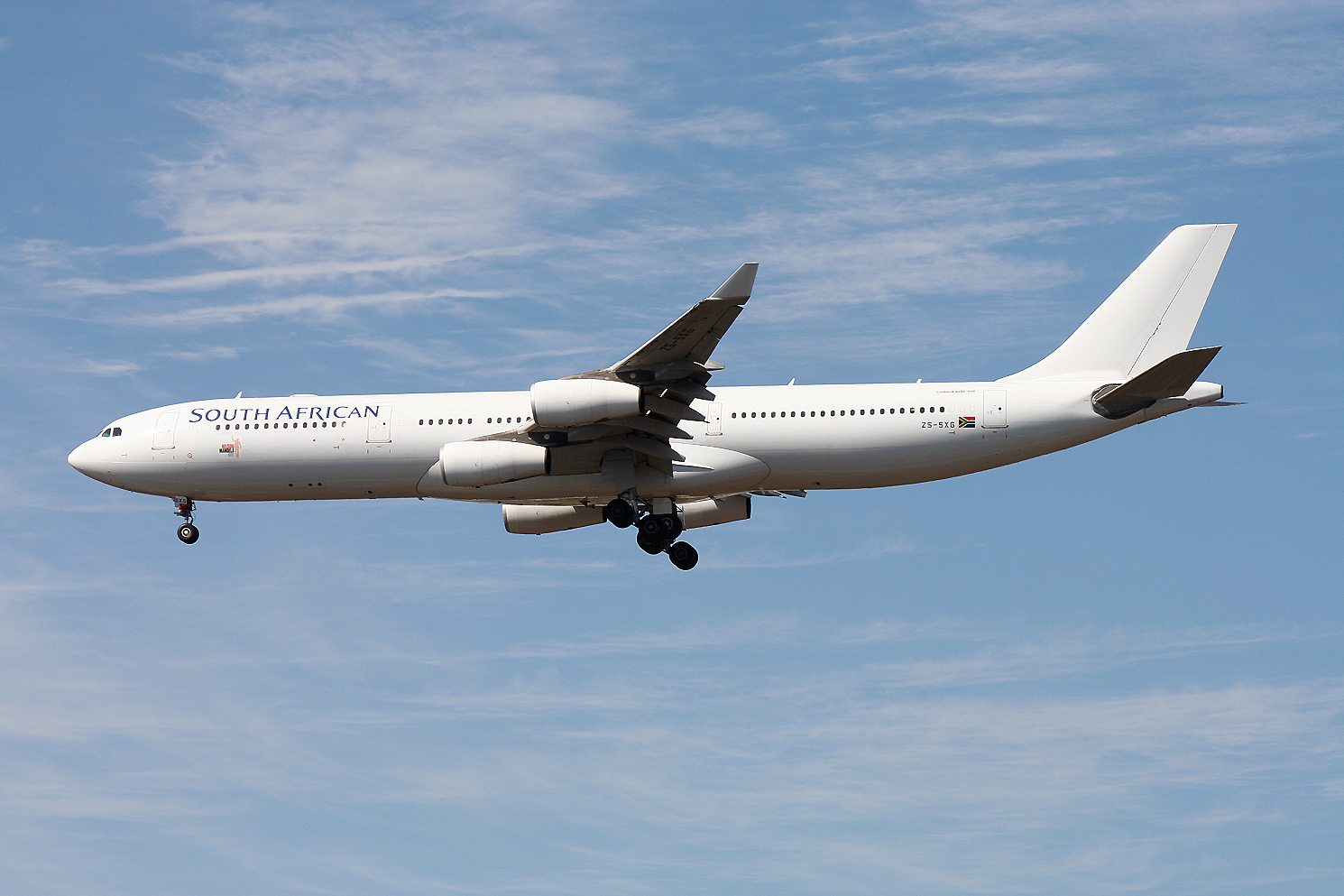 Perth Airport Spotter's Blog: A340-313X ZS-SXG SA280/281 29th August